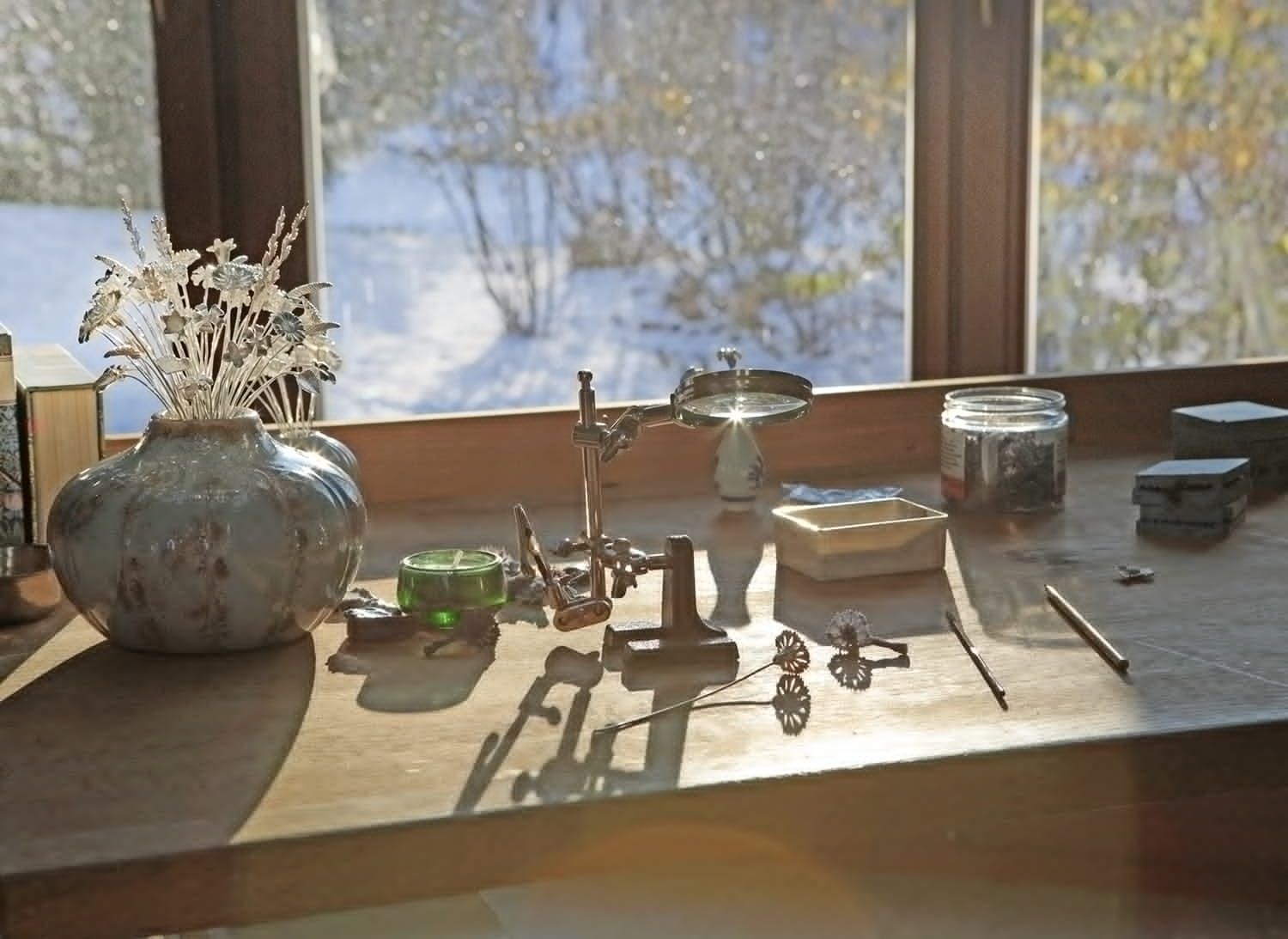 Giyou Garden of silver and golden flowers